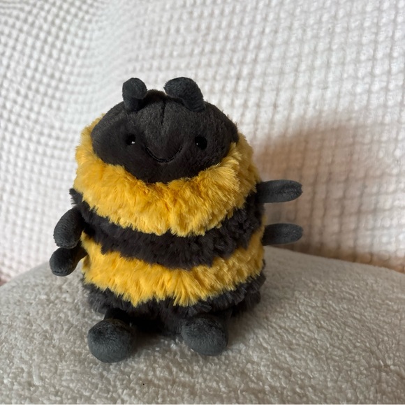 Jellycat | Toys | Jellycat Bee Authentic Albee Bee Collectible Direct ...